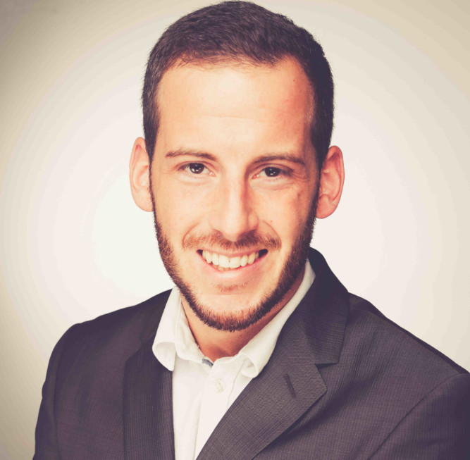 Thorsten Born - AI Engineer